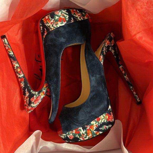Christian Louboutin | Shoes | Authentic Christian Louboutin Lady Peep ...